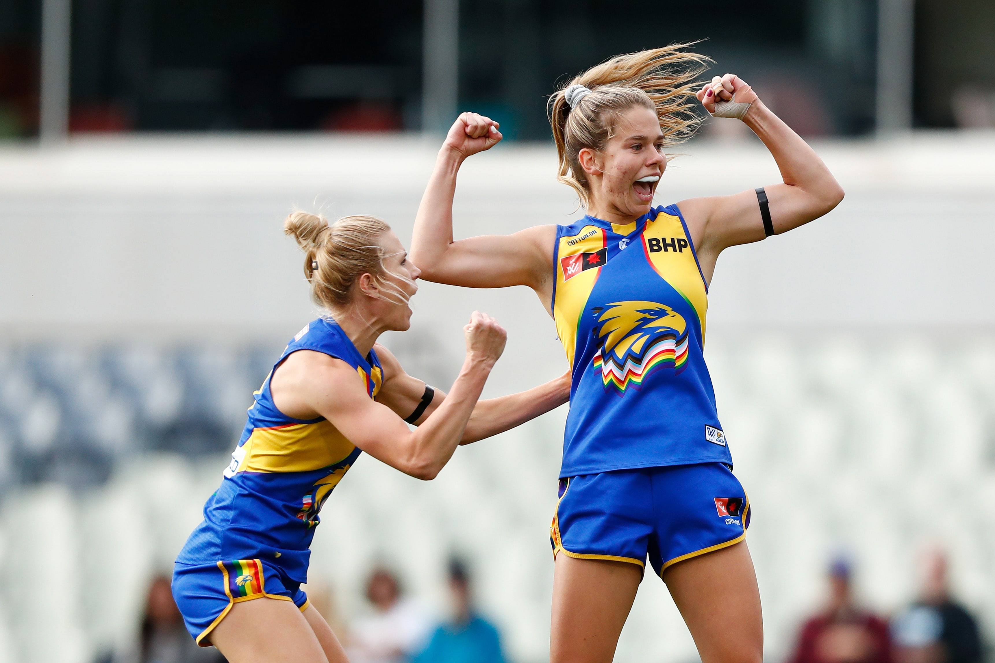 AFLW: ‘Unbelievable’: Roberts reflects on first season