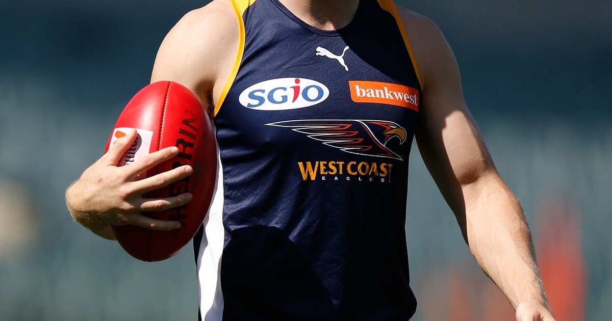 Selwood returns