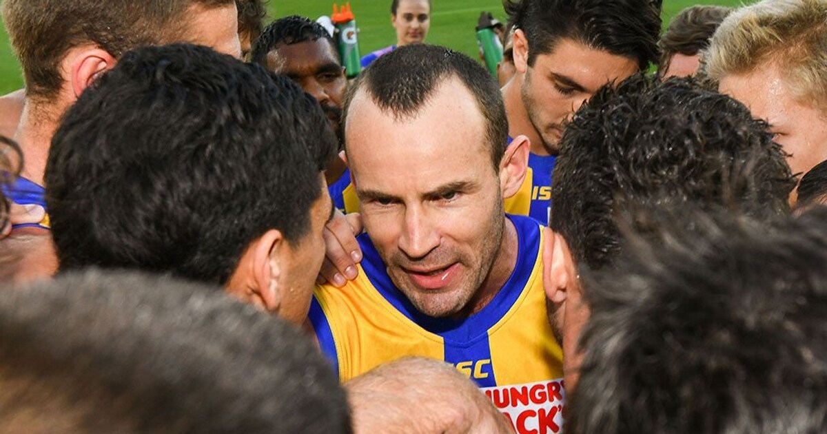 Hurn recognised as top skipper by peers