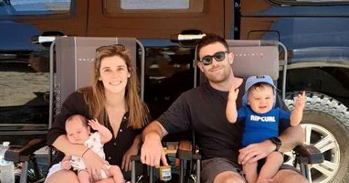 Tis the season: Eagles get into the festive spirit!