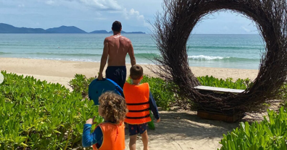 Eagles on holidays: off-season edition