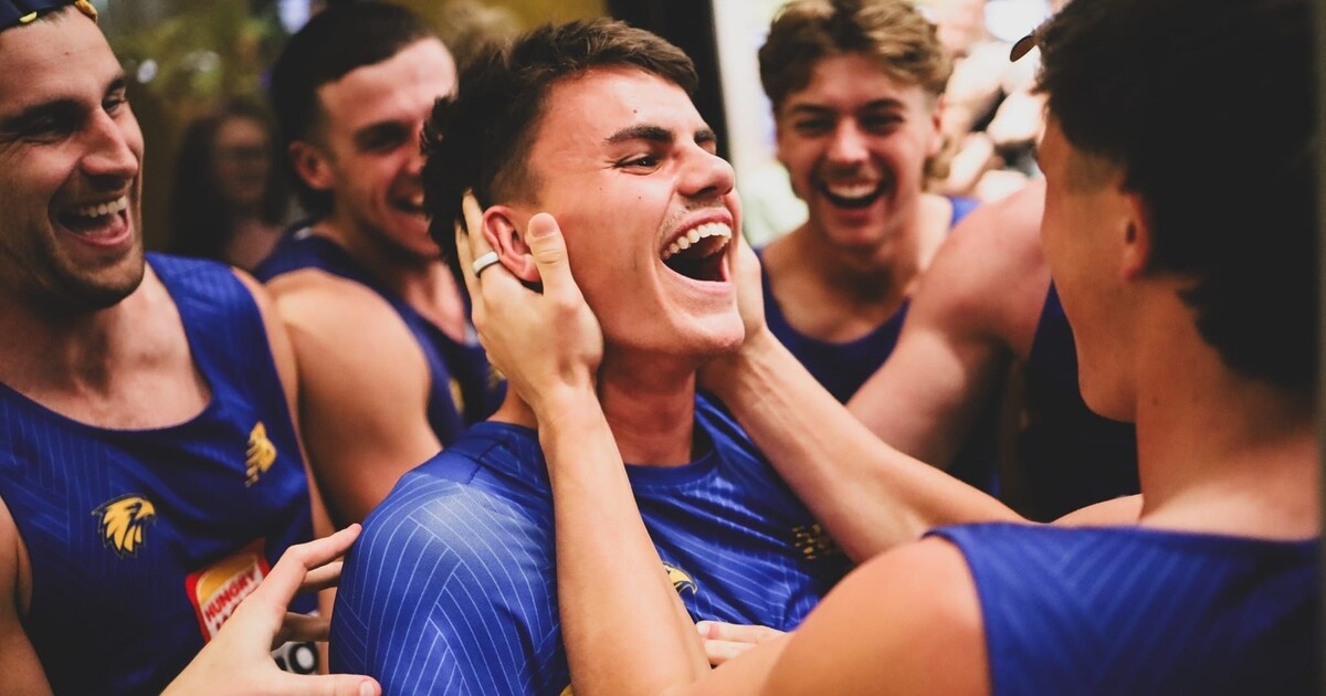 Harvey Johnston's Debutant Announcement