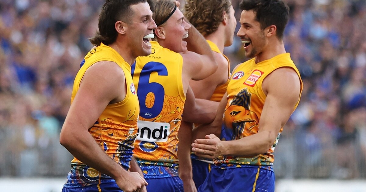 AFL 2024 Round 10 - Waalitj Marawar v Narrm